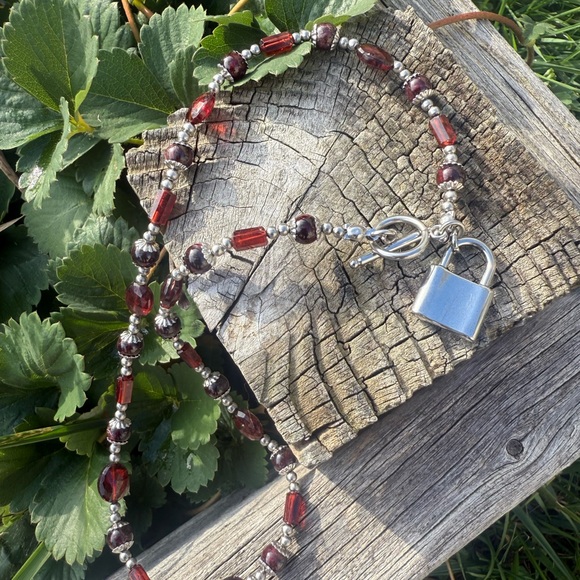 Veil | Accessories | Forbidden Fruit 6 Garnet Collarbone Necklace ...